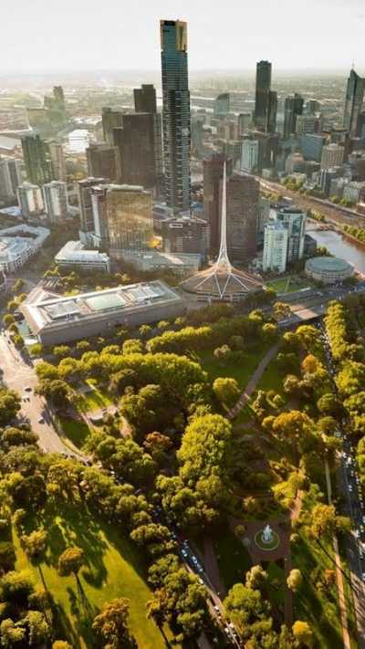 Tan Track | Outside Simulator